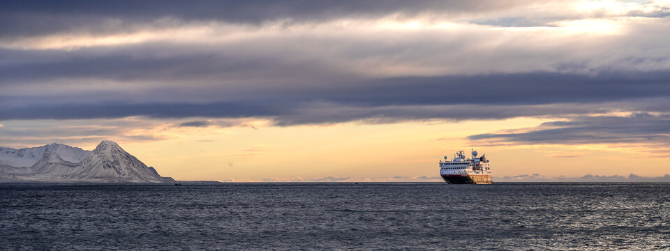 Artikkel - Nå blir det faste seilinger med Hurtigruten… | Nor Lines